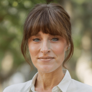 Leslie Nash - The Sutcliffe Clinic